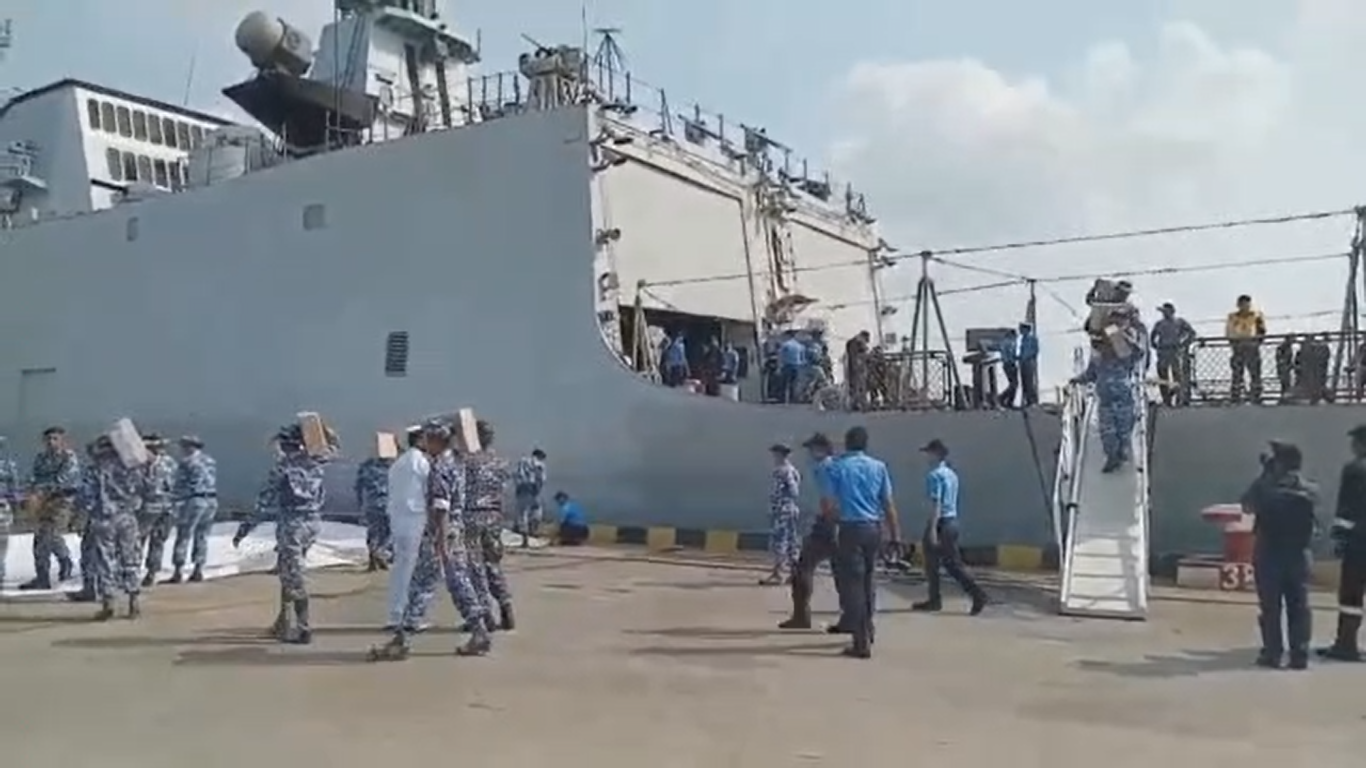 Operation Karuna-ni ning·o Indian Navy, Mynmar-ona dakchakani ...