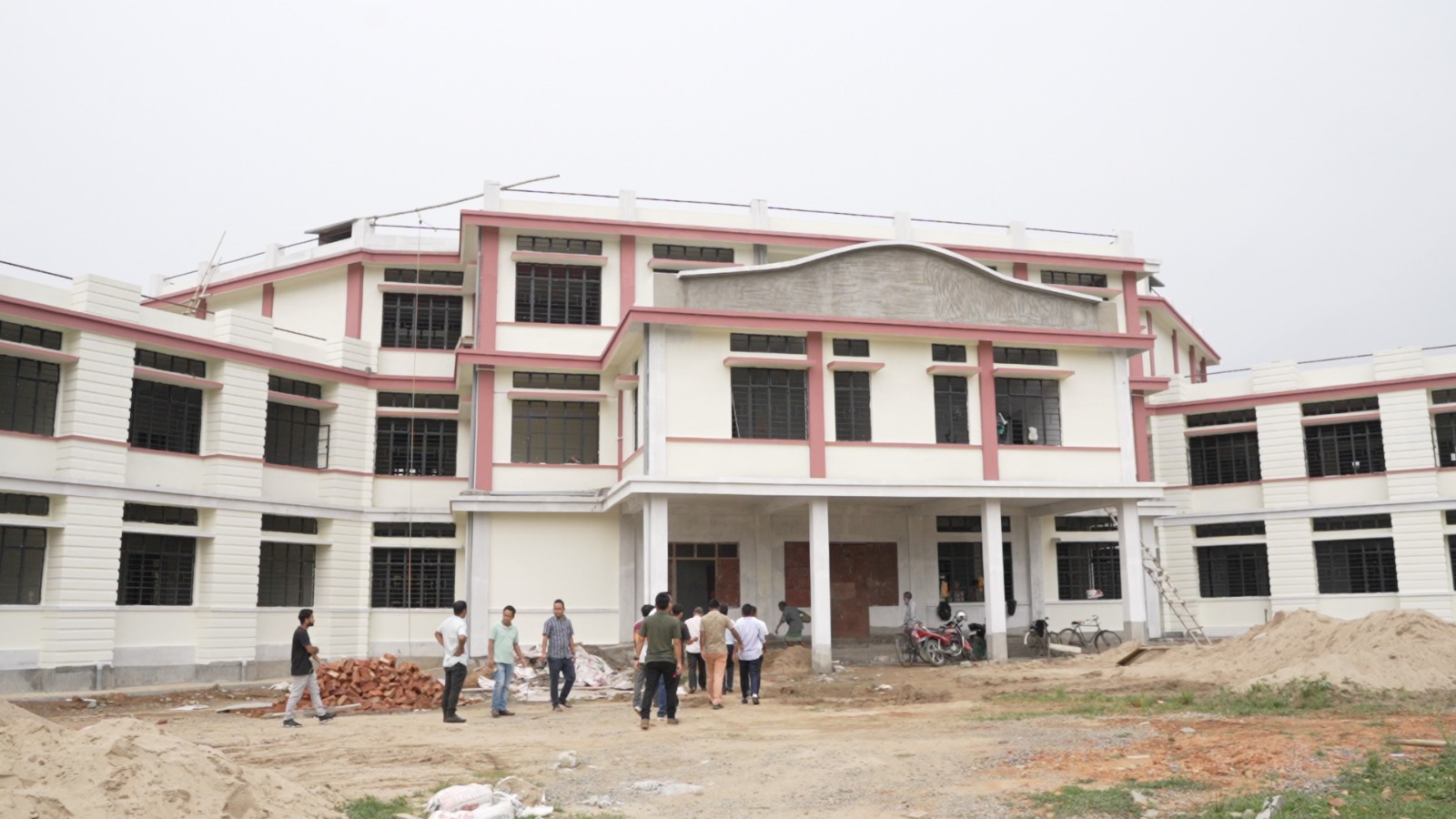Education Minister visits Rongrenggre Government HS School in ...