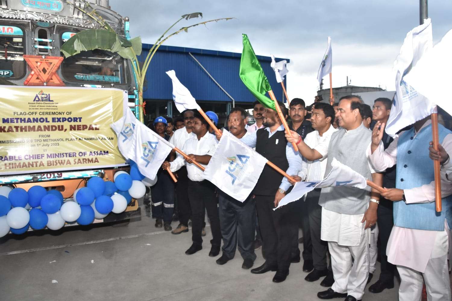 Assam CM flags off first methanol consignment of APL to Bangladesh