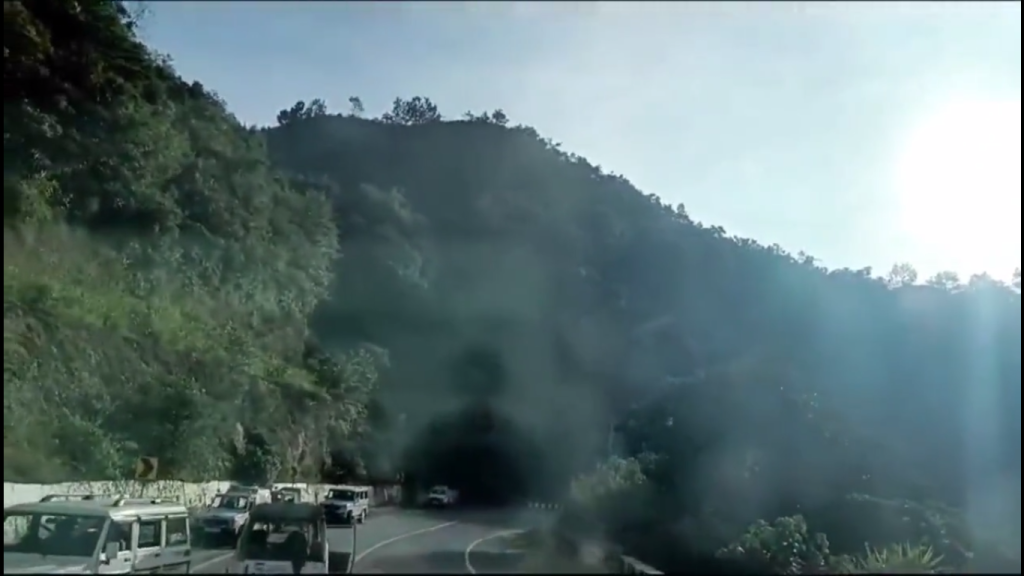 Caught on Cam! Assam Rifles' rescues Manipur Police Commandos amid ...