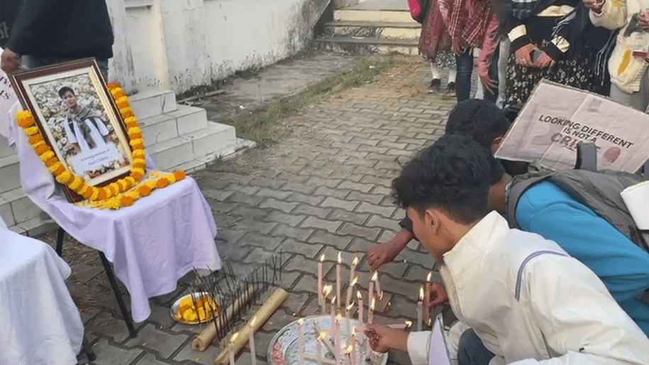 Anjel Chakma-na kakket bichalko dabie chatro chatrirang tom•a